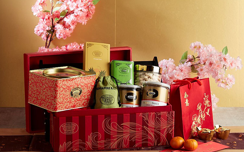 Singapore Souvenirs | Gifts from Singapore| Raffles Arcade